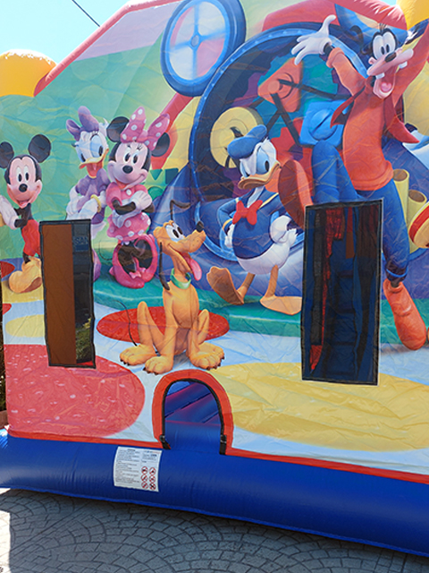 Miki & Friends - Dvorci na napuhavanje