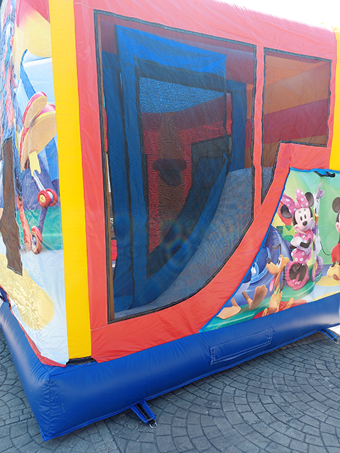 Miki & Friends - Dvorci na napuhavanje